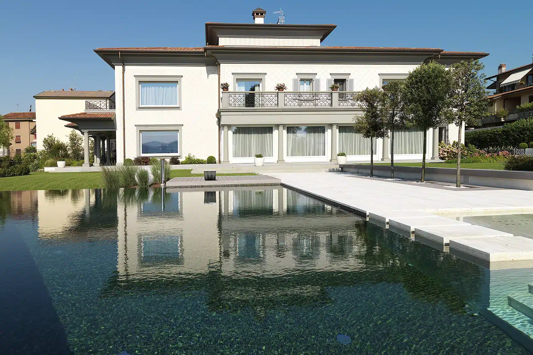 Construction swimming pools Due Carrare - CEMI Network